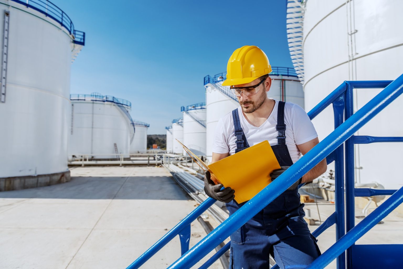 Why Regular Industrial Tank Inspections Are Important