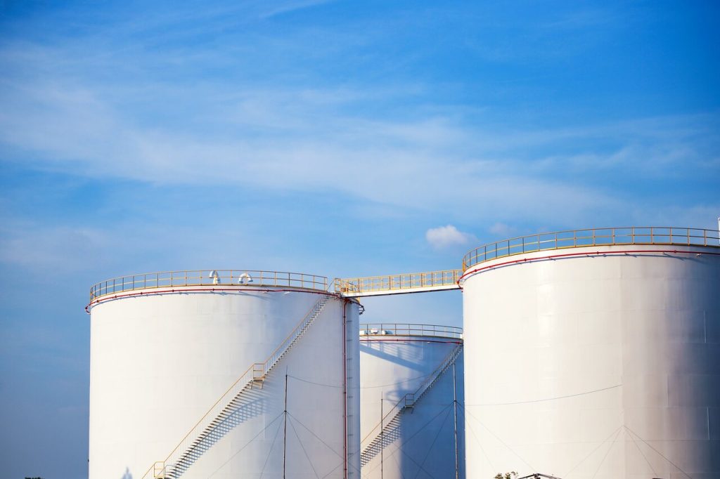 A Guide to Tank Liner Materials: The Right Choice for Your Storage Tank