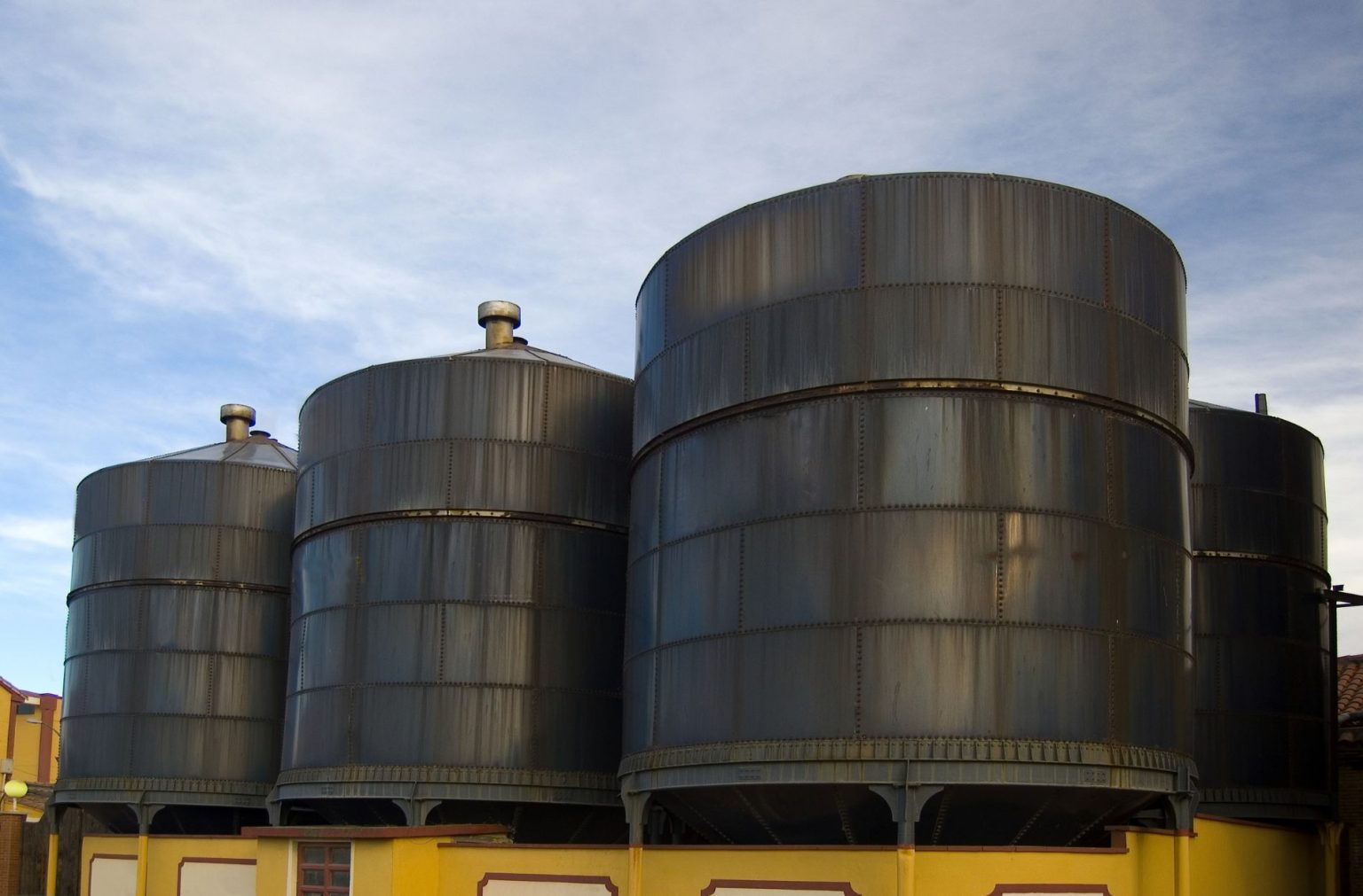 Importance of Tank Waterproofing for Above-Ground Storage Tanks
