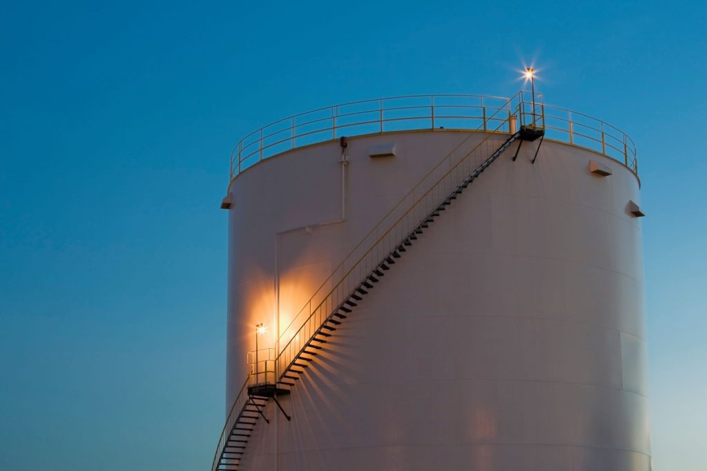 Lightning Protection for Storage Tanks: Minimising Risks