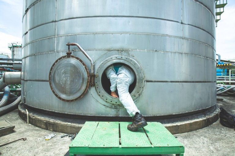 How to Clean Your Tank Easily