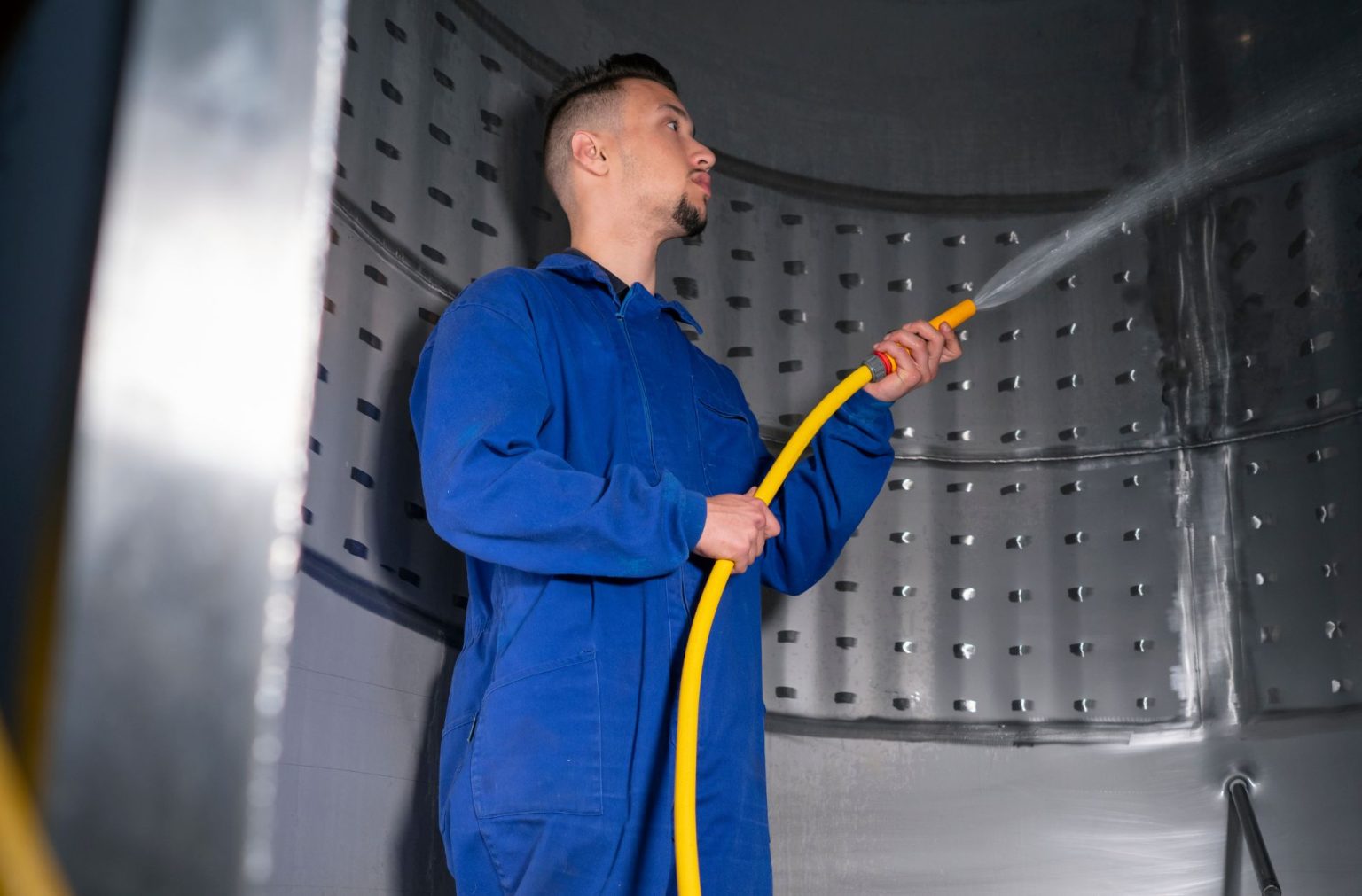 Best Tools for Efficient and Effective Tank Cleaning