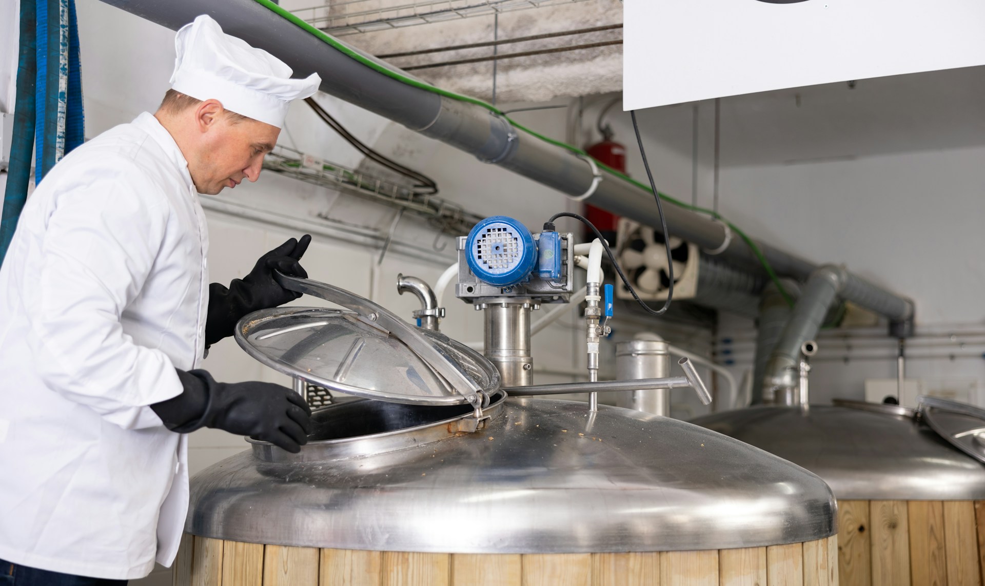 The Ultimate Guide to Tank Liner Maintenance